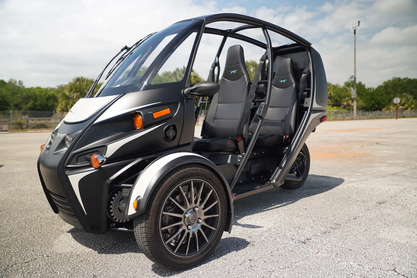 Arcimoto Roadster: Features, Pricing, and Range – Expert Review